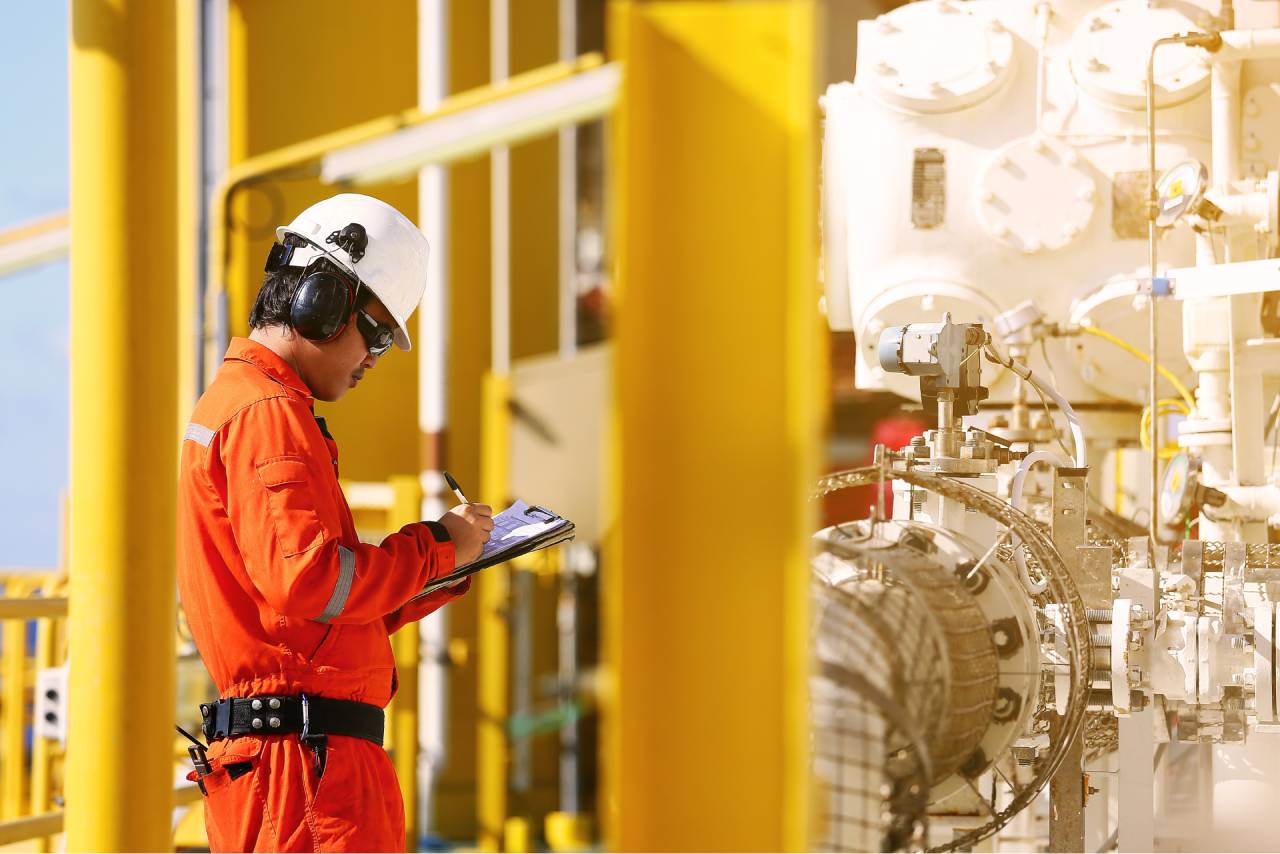 Plant Operator Qualifications & Job Description