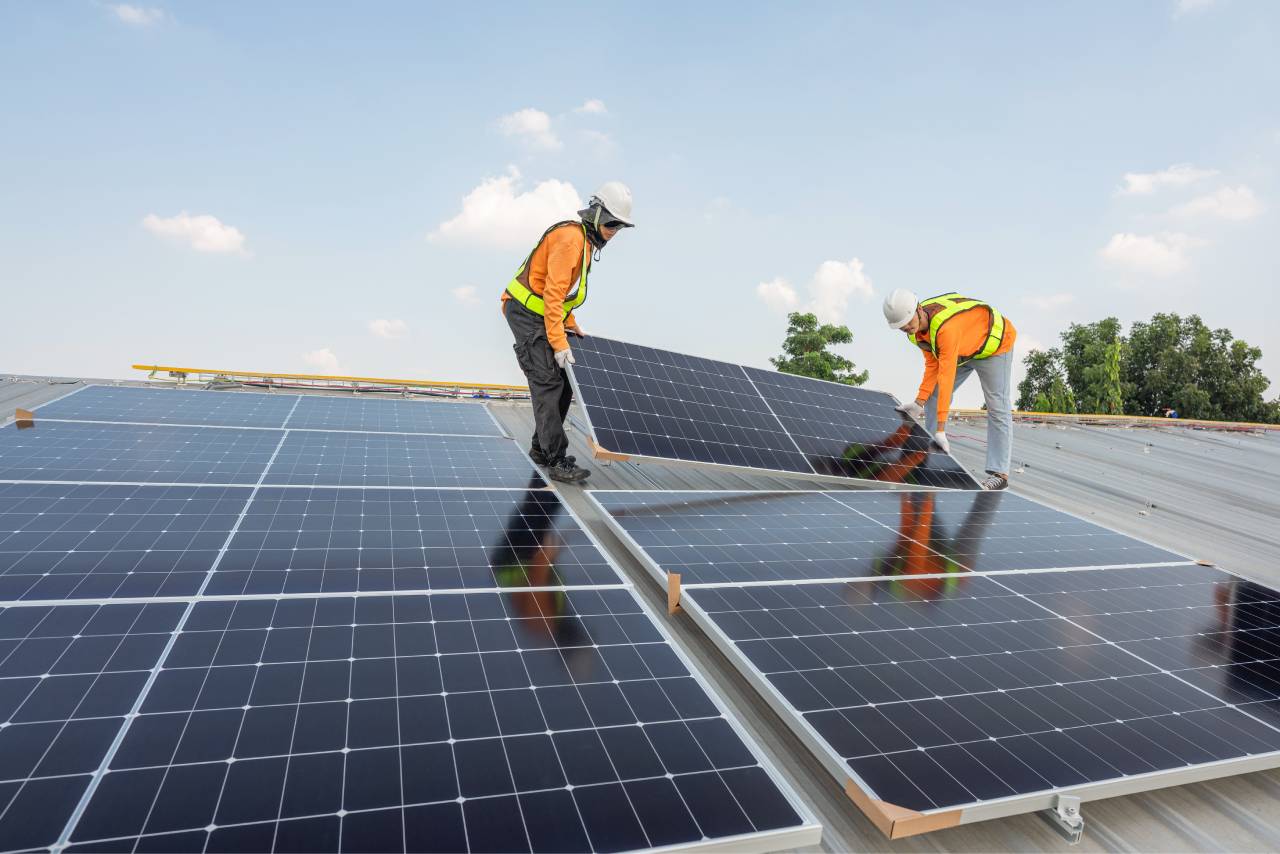 Solar Panel Installer Job Description & Duties